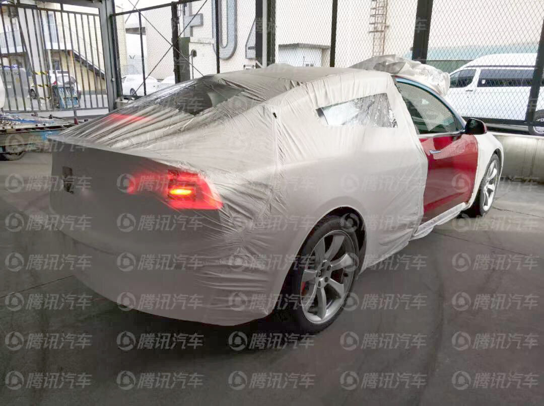 First leaked photos of the Chinese Tesla Model 3 Performance with the ...
